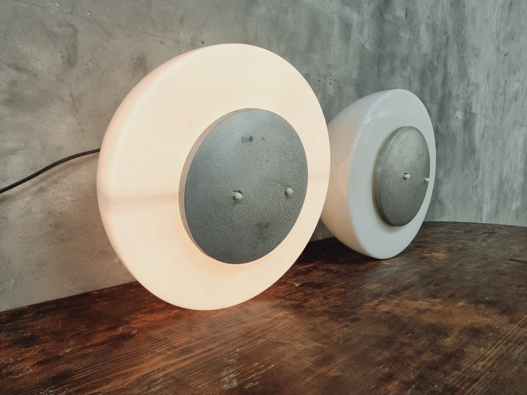 Set of 2 vintage opaline street lamps Raak Amsterdam - Bellepast ...